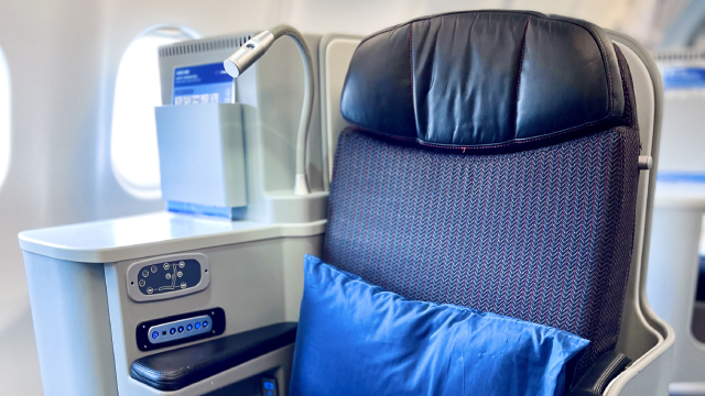 Experience the In-flight Offerings | Amal by Malaysia Airlines